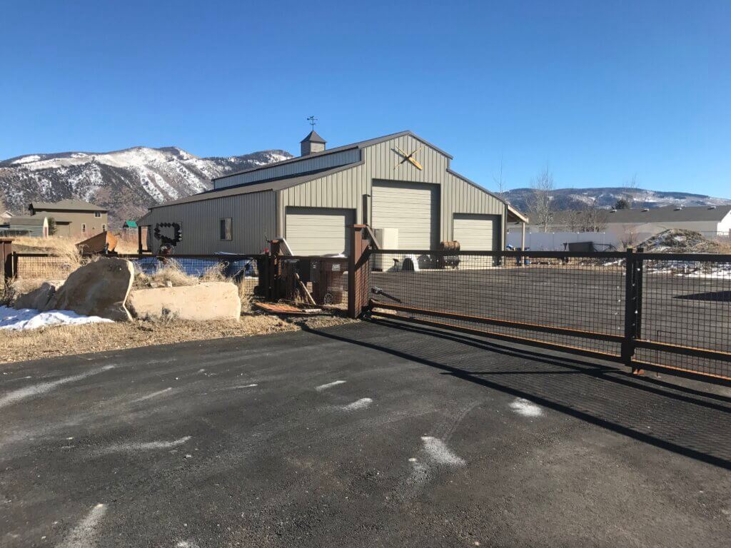 Vertical Pivot Gate System - Commercial Motor, Lift System, and Gate 10 ...