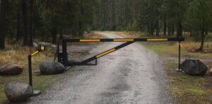 Vertical Pivot Gate System - Commercial Motor, Lift System, and Gate 10 ...